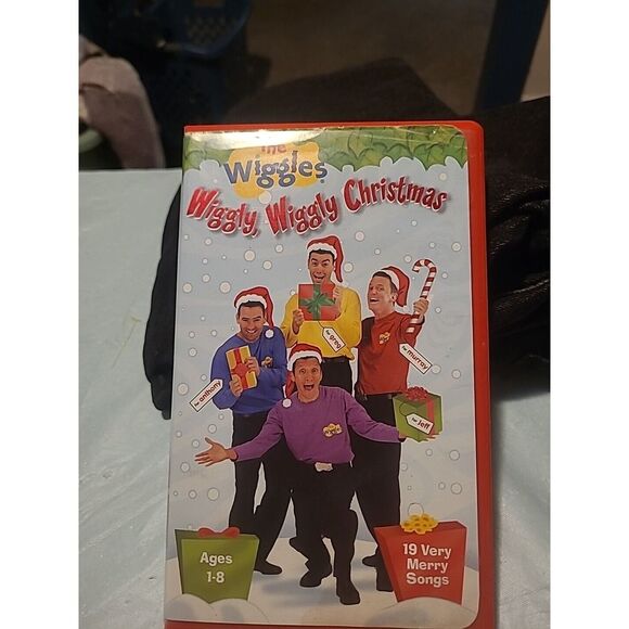 Toys | The Wiggles Wiggly Wiggly Christmas Vhs 200 Kids Very Merry ...
